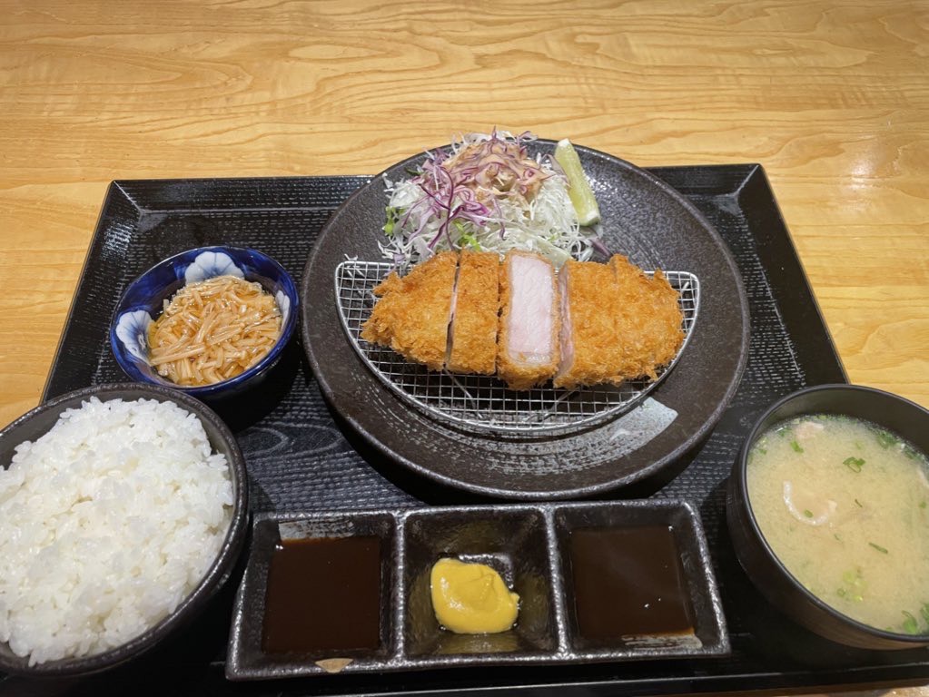 実家のような安心感をベトナムで！日本の定食屋 FUJIRO訪問